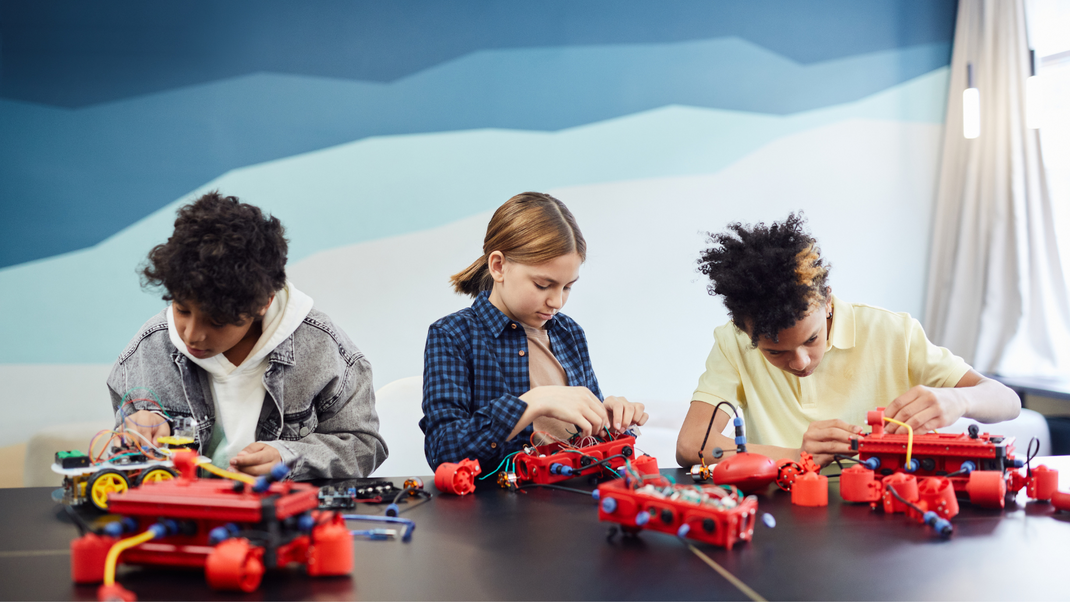 MiniJets | DIY Mini Jet Engine Kits for Aspiring Engineers